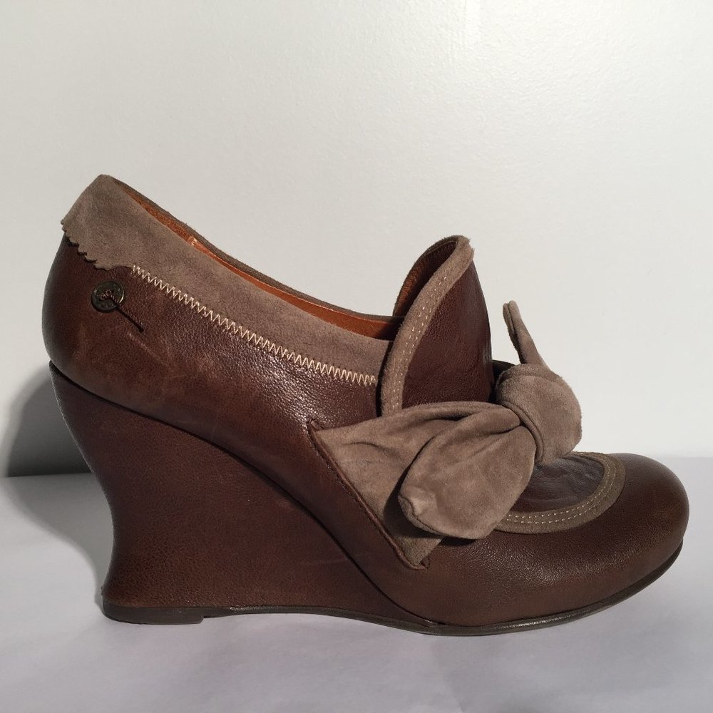 Gold Button Sculpted Wedge Shooties Us 7-7.5 Brown/Ta… - Gem